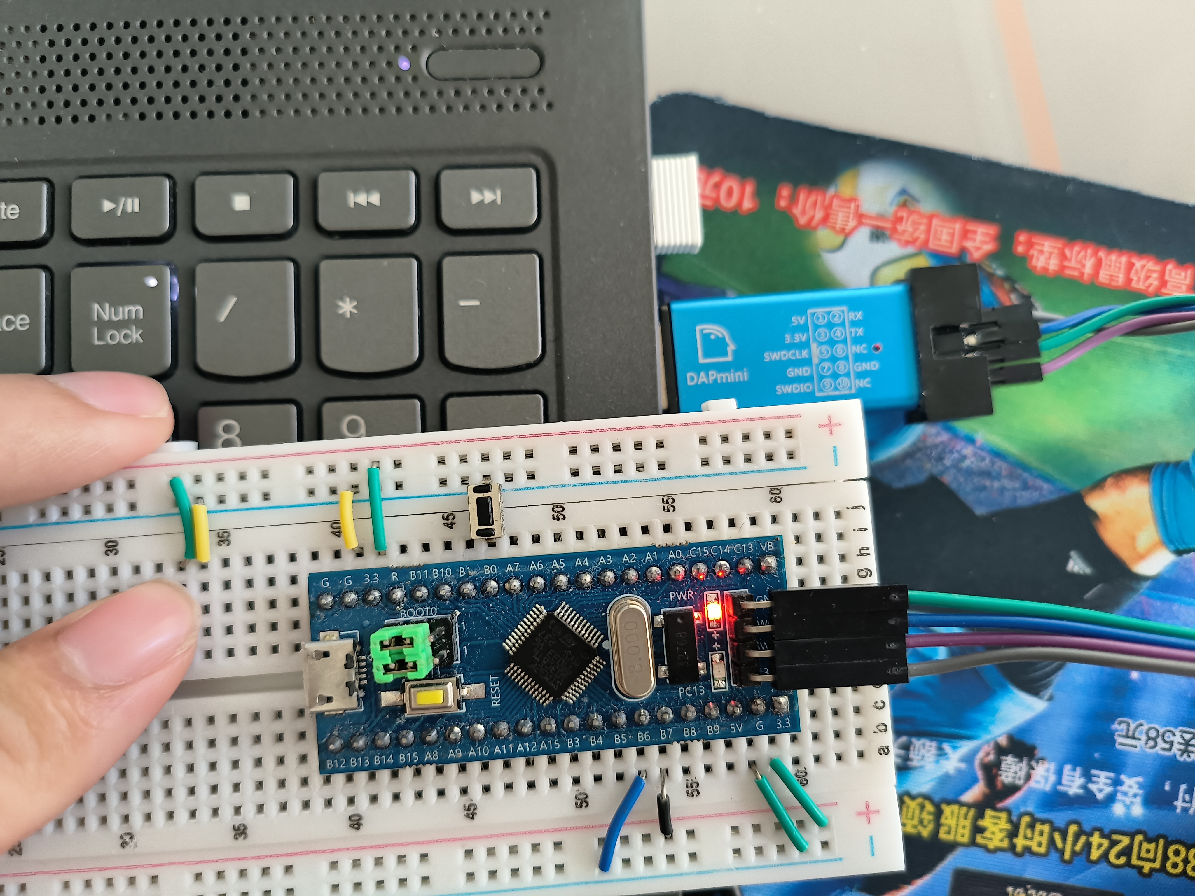 我不知道这个32芯片为什么下不进去代码_嵌入式-CSDN问答