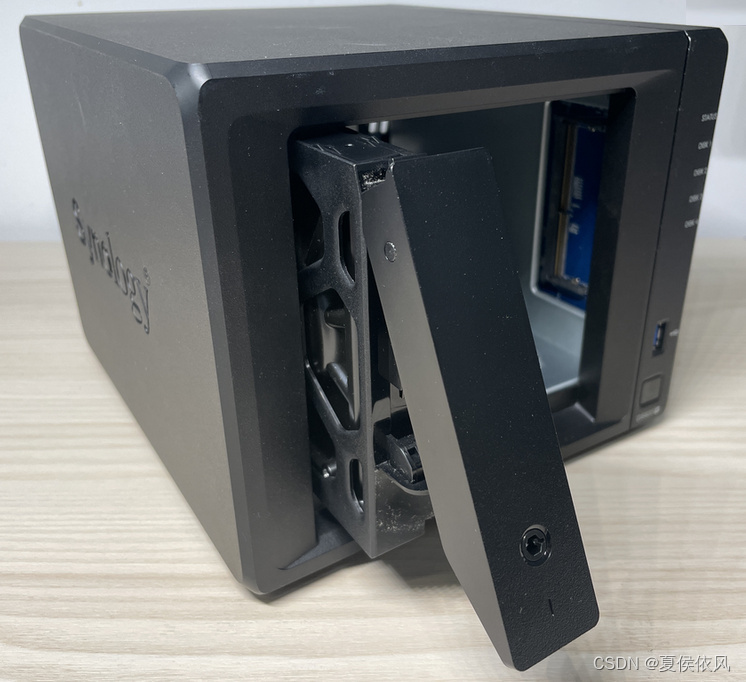 群晖 Sonology NAS DS920+ 拆机装机方法_ds920拆机-CSDN博客