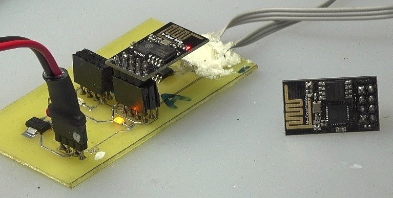 小型的ESP8266-01s WiFi串口模块是否可以下载MicroPython？_esp8266-01s micropython-CSDN博客