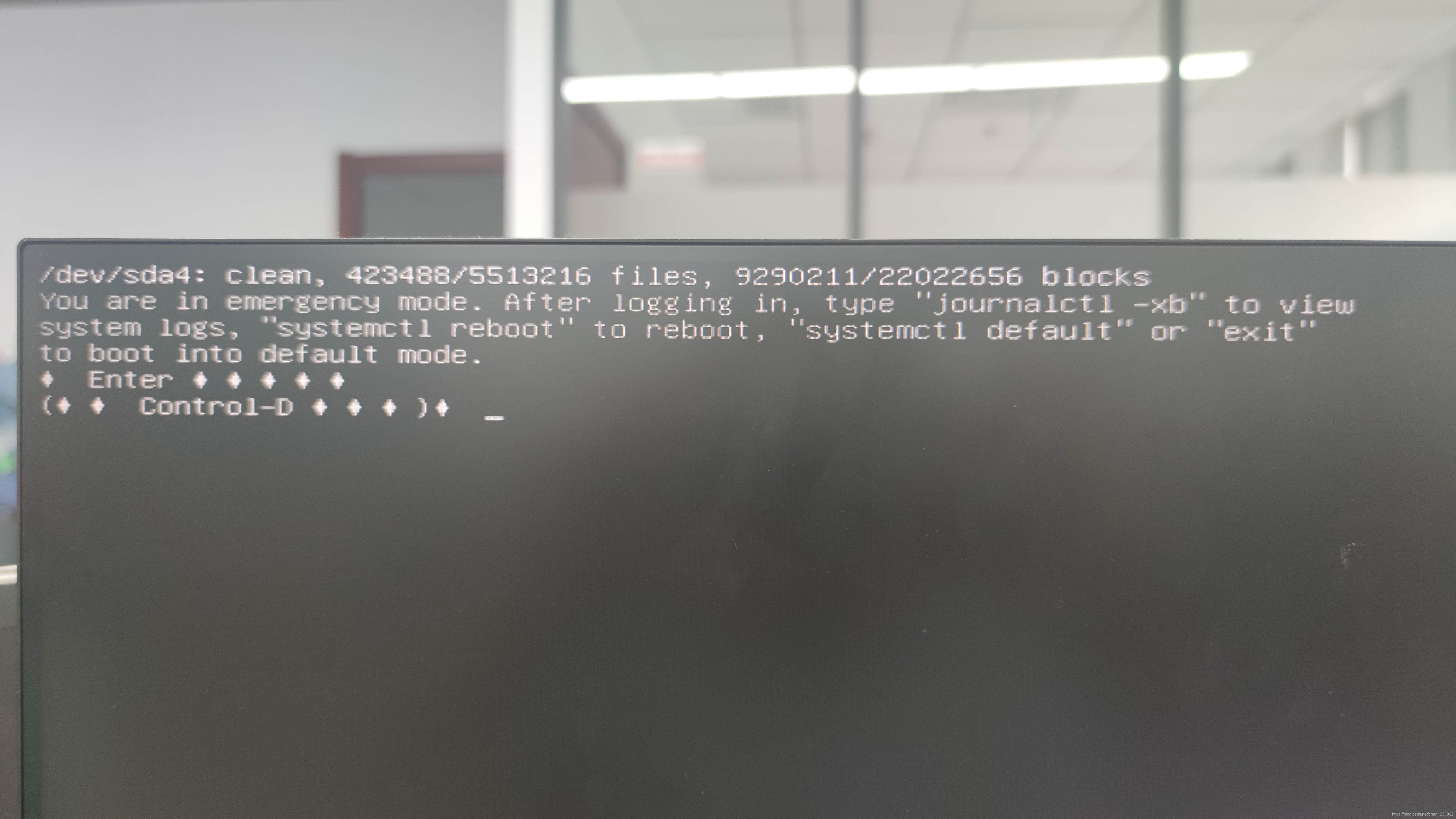 Linux开机出现welcome to emergency mode! 解决方法after logging in ，type “journalctl -xb” to view system ...