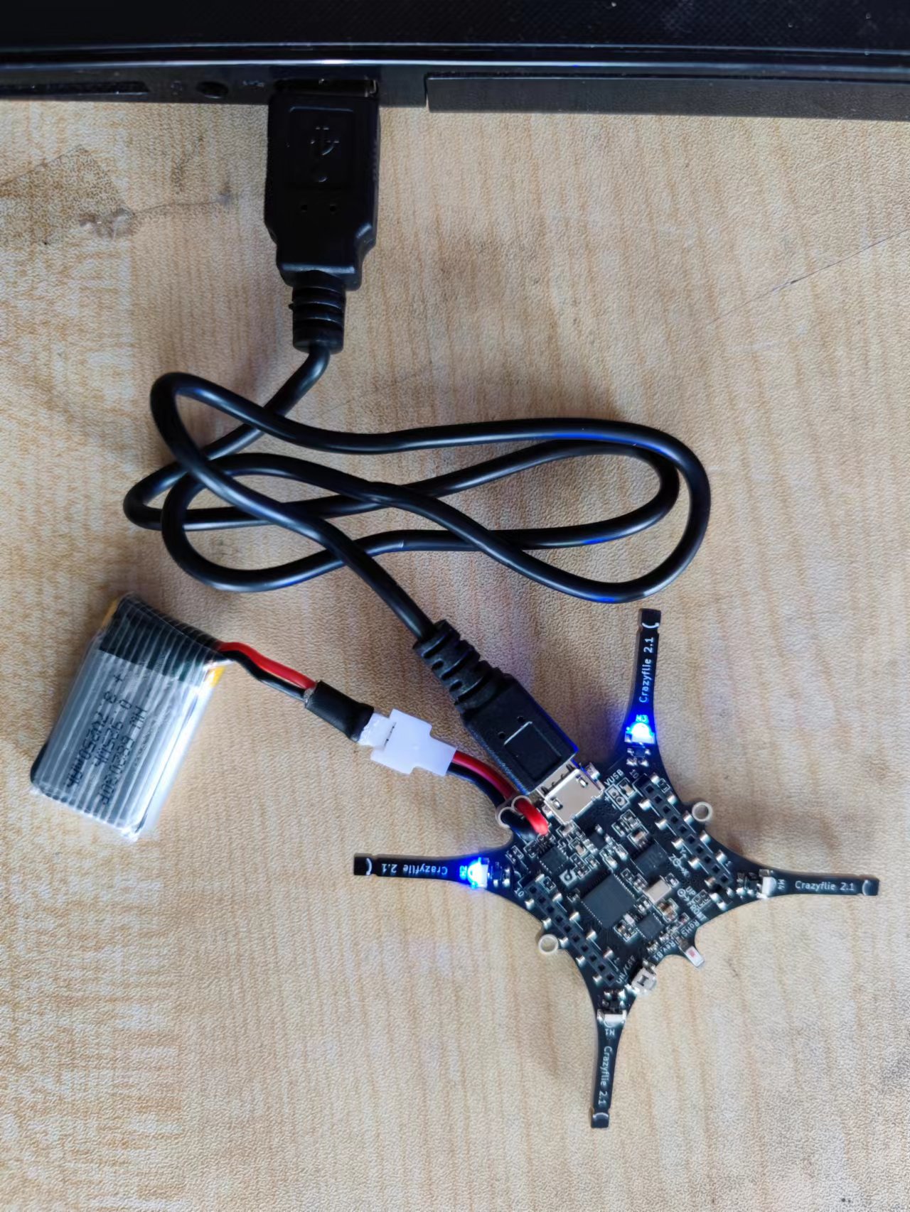 Crazyflie入门教程-安装-组装Crazyflie-CSDN博客