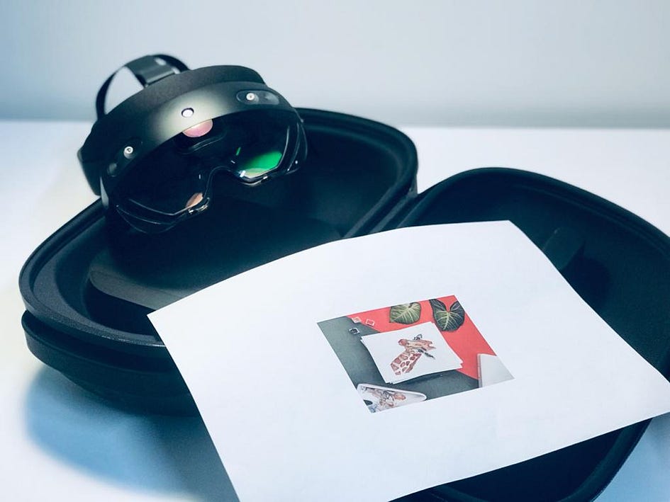 HoloLens 2 Marker Tracking with Vuforia Engine and MRTK_hololens 2 ...