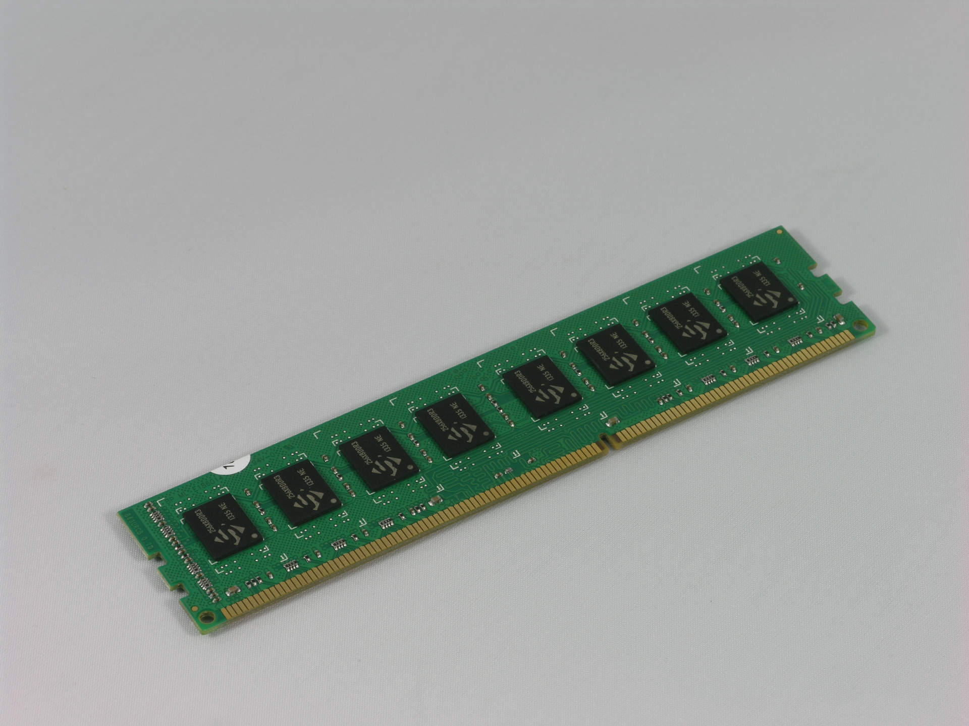 详解电子设备RAM和ROM-CSDN博客