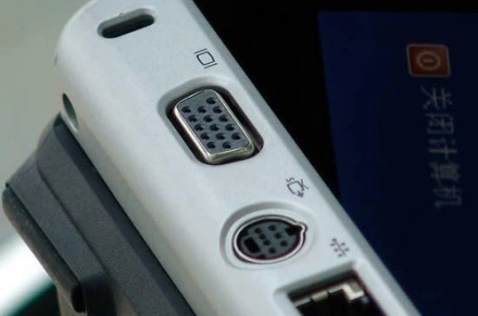 VGA显示器驱动设计_FPGA的零基础入门学习与开发实践_rgb332-CSDN博客