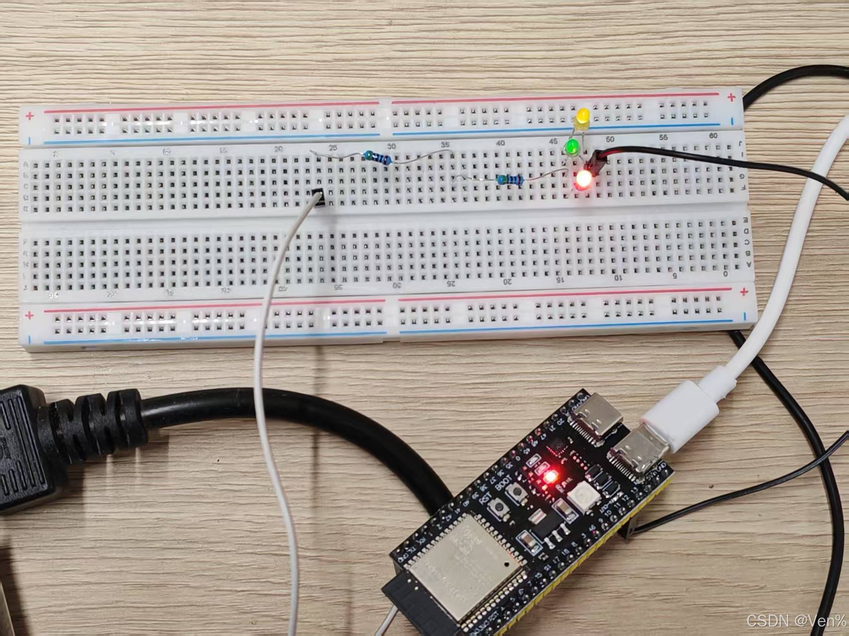使用esp32轻松实现pwm呼吸灯：从原理到实践esp32 为什么控制灯亮度占空比10 和100 亮度是一样的 Csdn博客