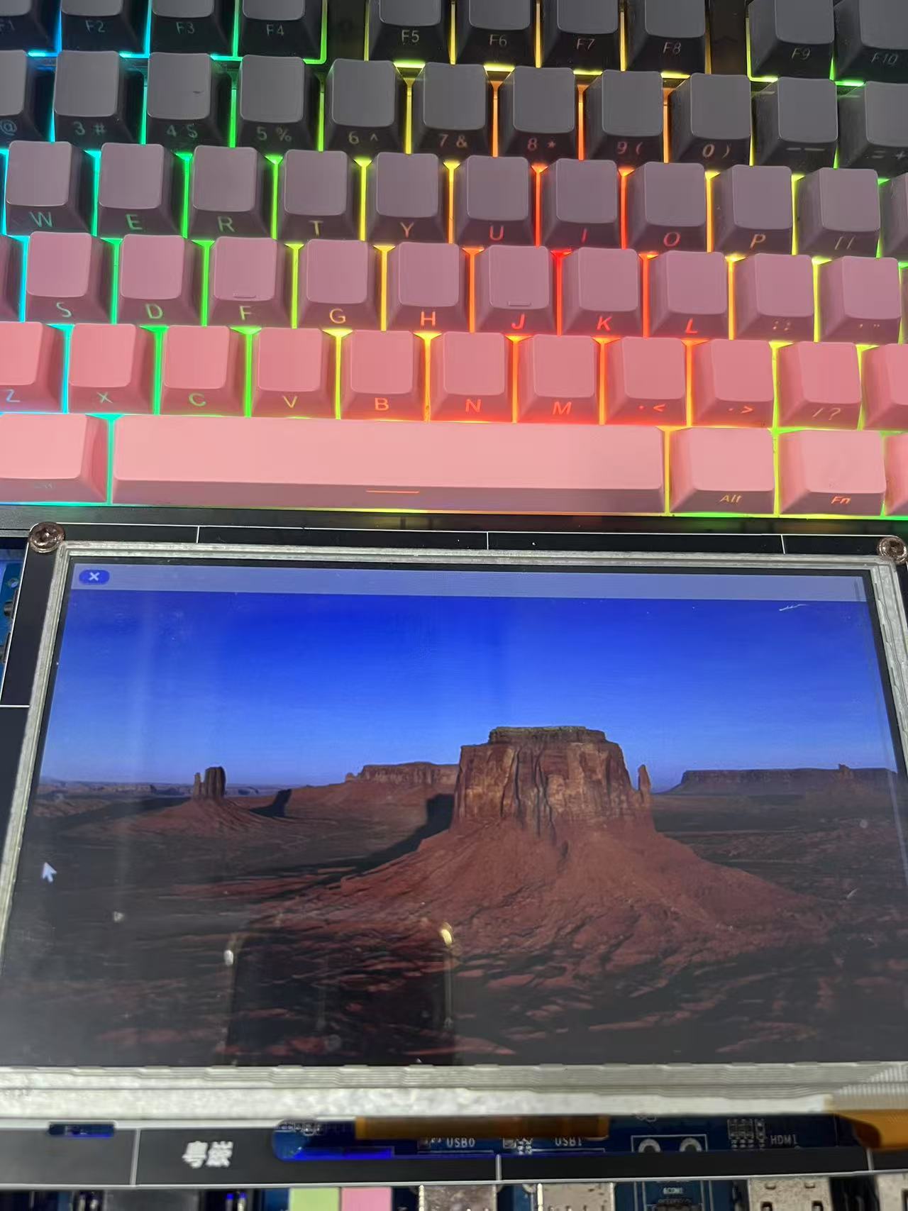 关于一个基于 LVGL (Light and Versatile Graphics Library) 的文件浏览器应用，主要功能是浏览目录结构 ...
