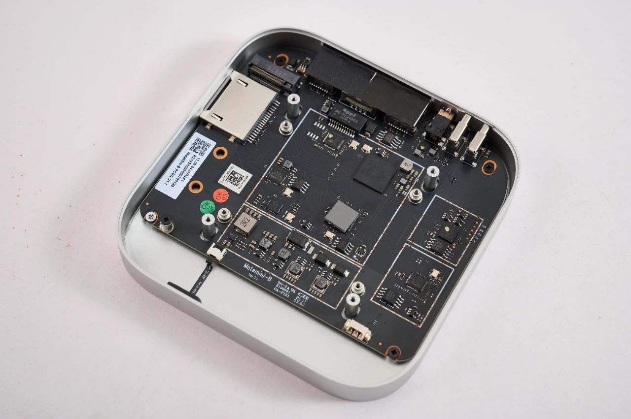 给Mac mini插上翅膀！零刻Mate Mini实测：硬盘速度翻倍，颜值还逼死原厂？_零刻 mate mini-CSDN博客