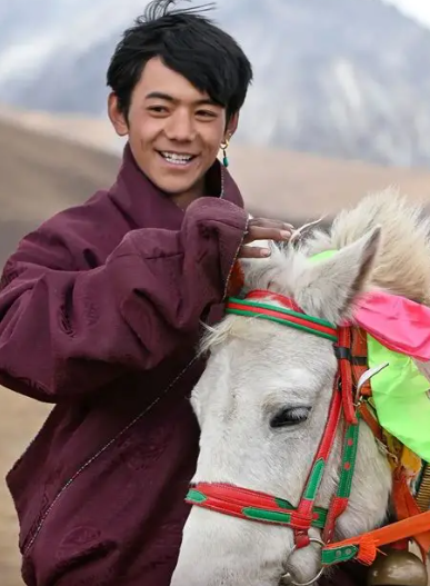 基于UTK-Face数据集实现年龄性别种族的识别_utkface-CSDN博客