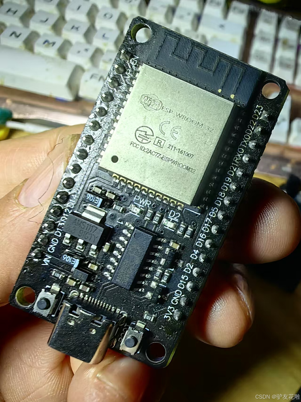 【花雕学编程】arduino动手做（241） Esp32 Dev Board通过经典蓝牙spp控制led灯 189种传感器执行器系列开源