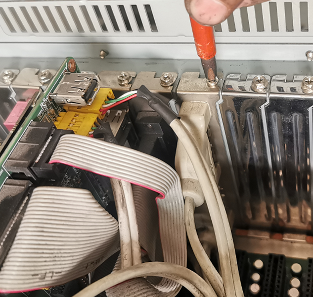 研华工控机IPC-610H清理示例-拆机和清理（中文版）_研华工控机拆-CSDN博客