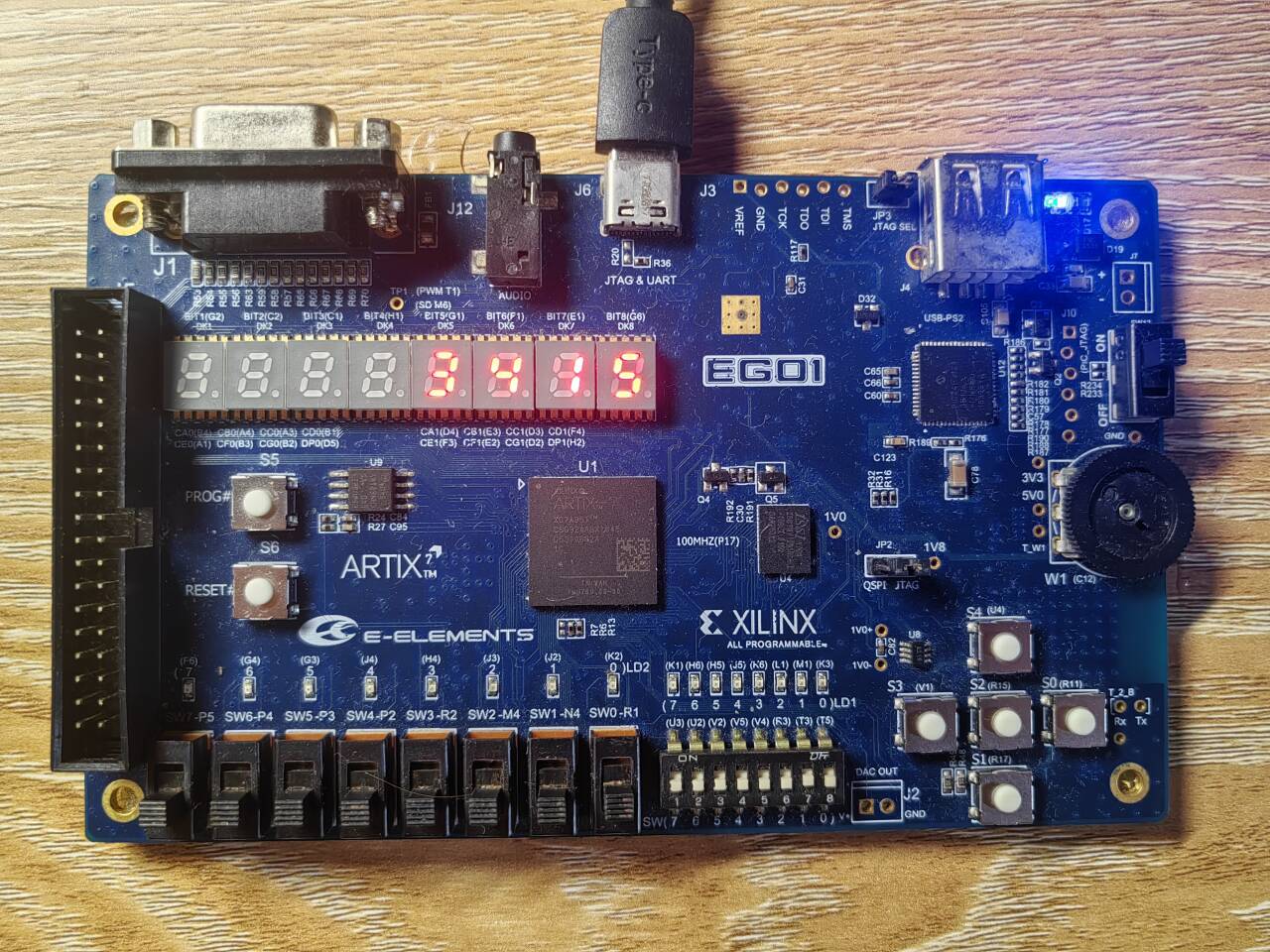 EGO1七段数码管动态显示（含约束文件）_ego1数码管引脚-CSDN博客