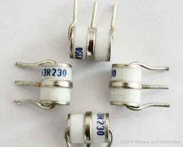 硬件-可靠性学习DAY23——雷击浪涌防护全攻略：从器件到PCB设计_雷击浪涌共模差模压敏电阻pcb位置-CSDN博客