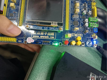 STM32F10X LED B5和E5交替亮灯-CSDN博客