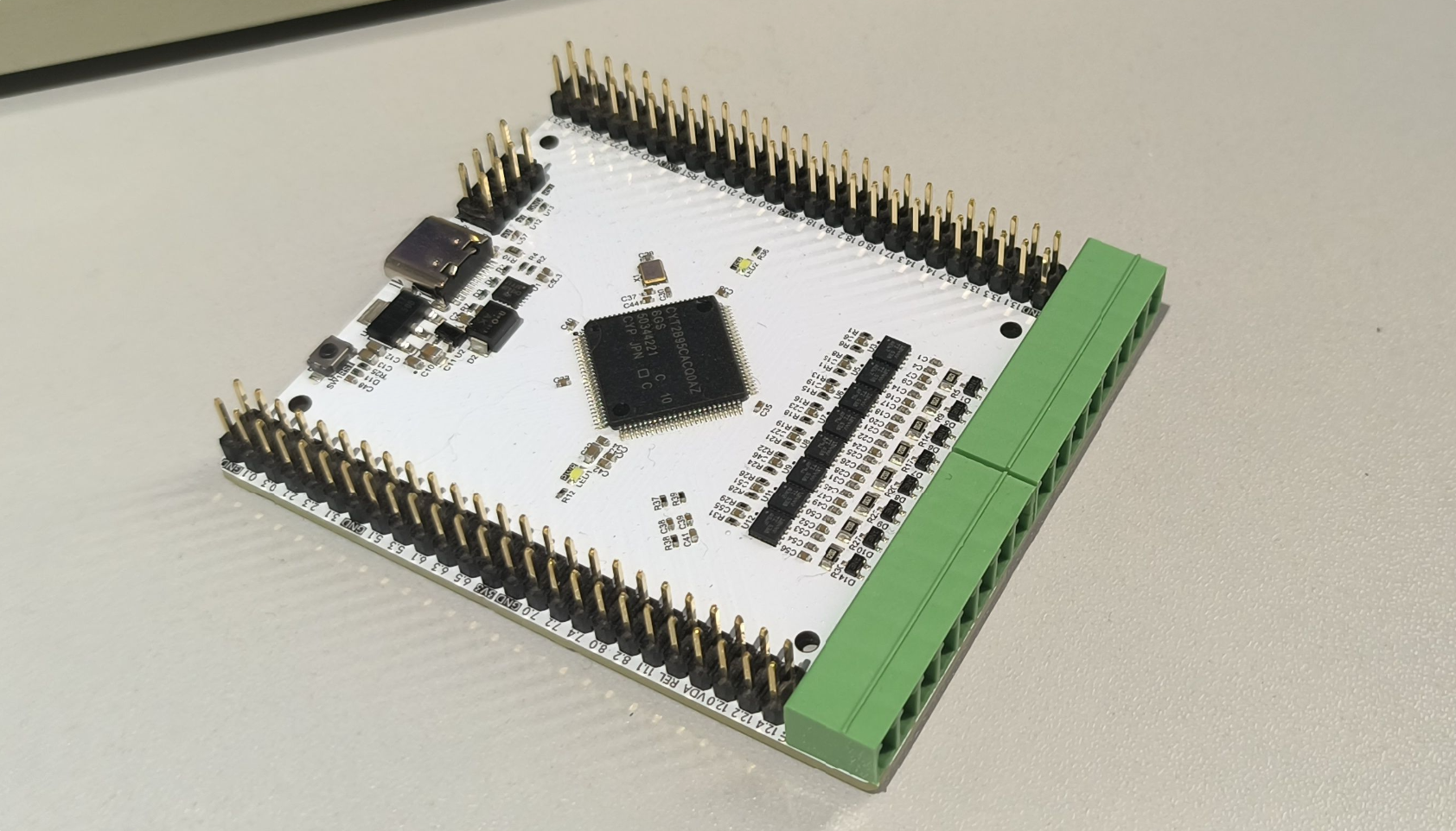 CYT2B95评估板 TRAVEO环境搭建 1M+5M 8路CANFD 网关_cyt2b95 autsar flash 和ram 分配情况 ...