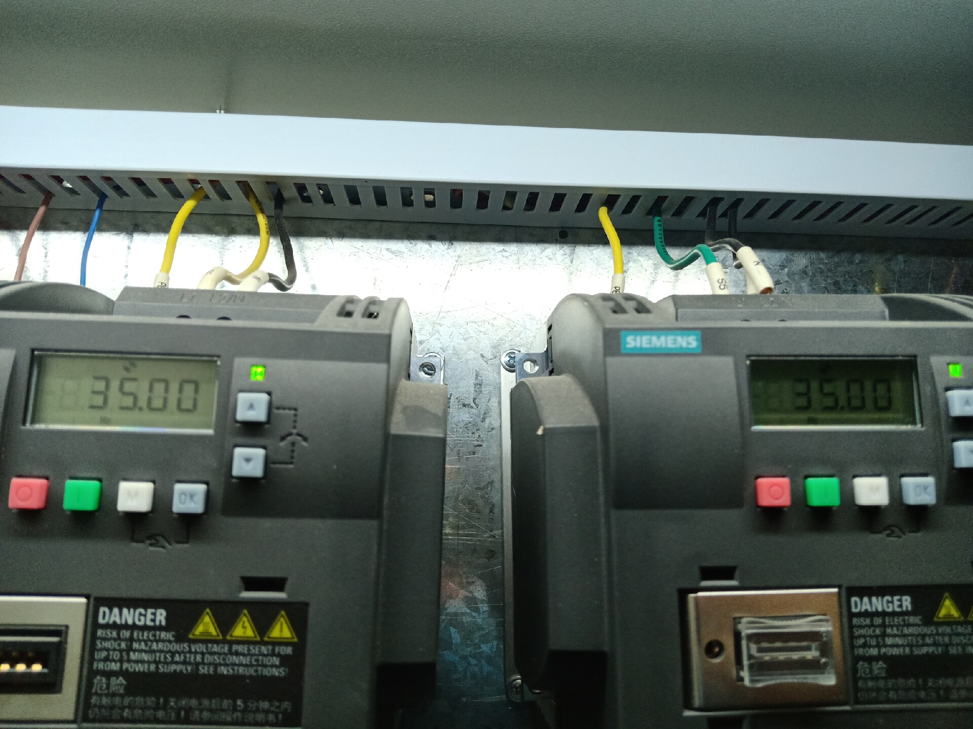 西门子PLC 1200与V20变频器USS通讯实施方案：电气图纸、变频器设置、详细注释及项目文..._西门子1200uss读取v20变频器参数一直报错-CSDN博客