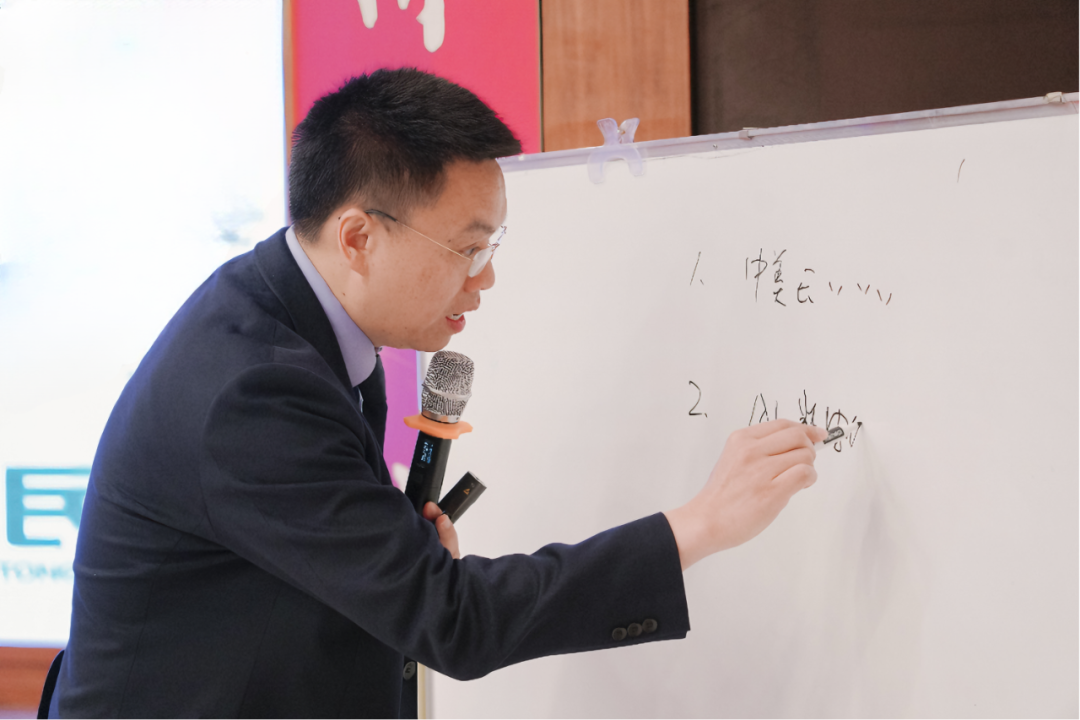 国央企数字化转型培训讲师培训师唐兴通老师应中国铝业邀请为高层授课高质量增长AI数字经济数字化战略-CSDN博客