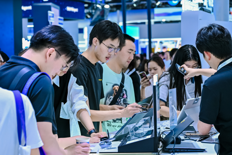 什么？这届大学生的全能AI伙伴来啦！讯飞星火X1全新升级！-CSDN.NET