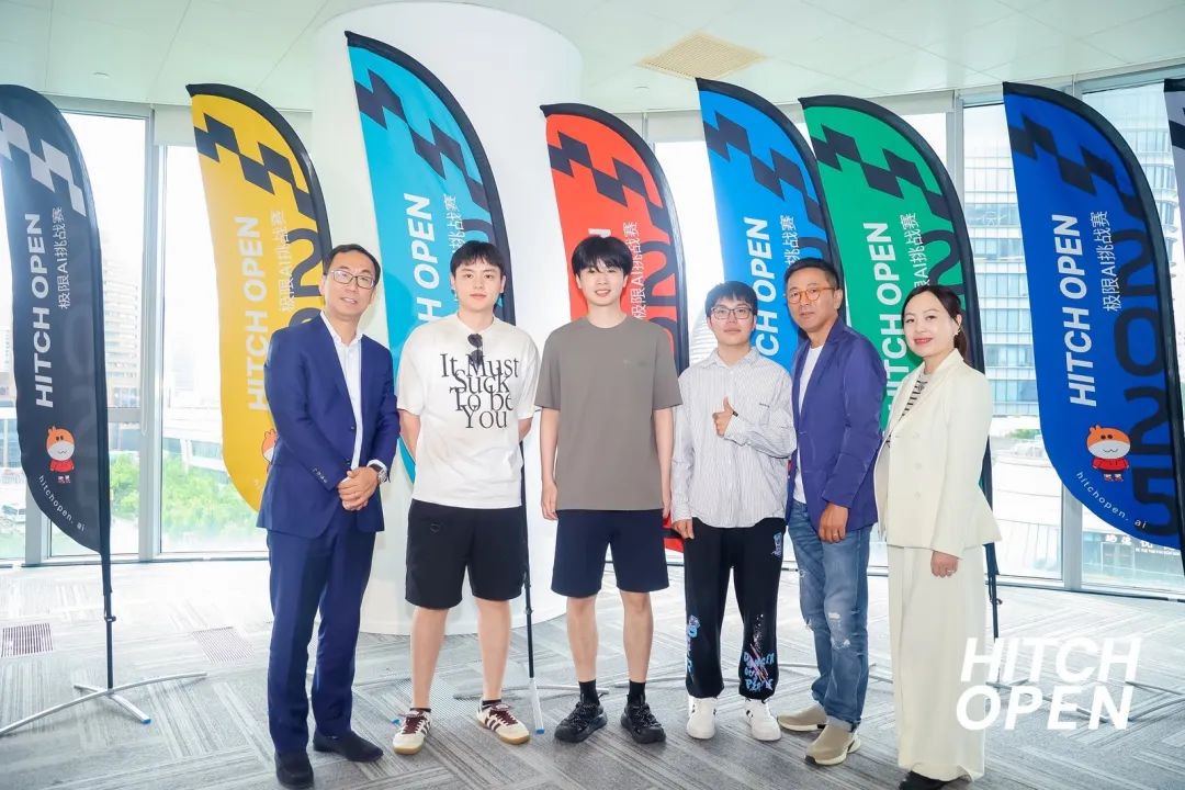 驰骋！复旦大学计算与智能创新学院CodeWisdom团队亮相首届Hitch Open世界AI赛车竞速锦标赛-CSDN博客