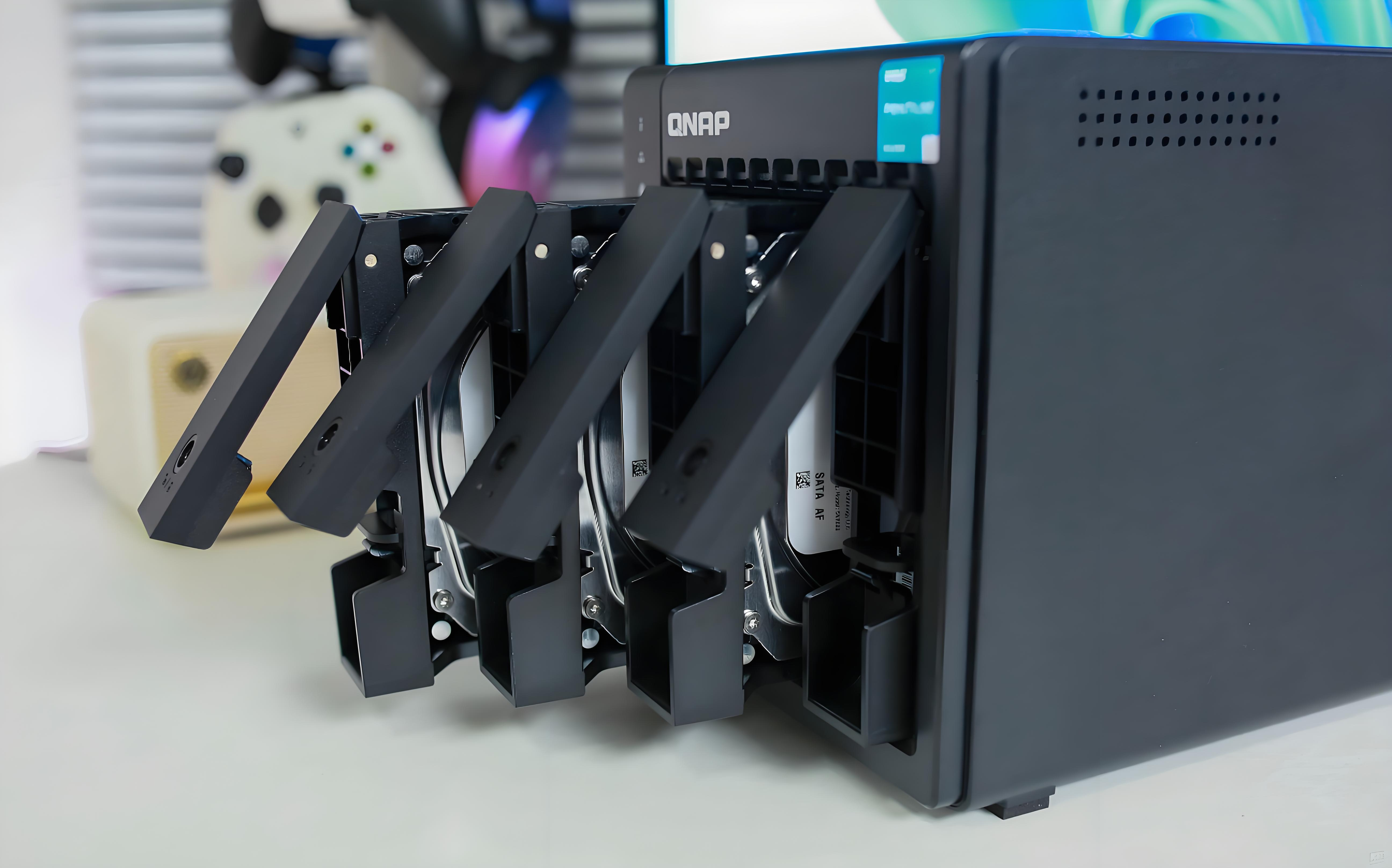 一篇文章看懂 成品NAS和电脑自建NAS的差别！_csdn nas-CSDN博客