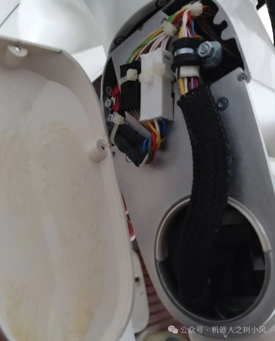 KUKA机器人KR3 R540维护保养之涂润滑脂_kr3维护手册-CSDN博客