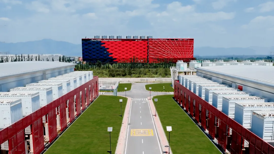 秦淮数据CEO吴华鹏获评Data Centre Magazine “数据中心行业十佳CEO”_秦淮大数据集团ceo-CSDN博客