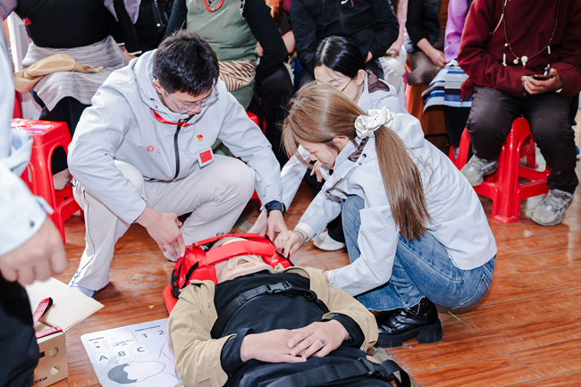 BOE（京东方）“照亮成长路”公益项目新十年启幕 科技无界照亮美好未来-CSDN博客