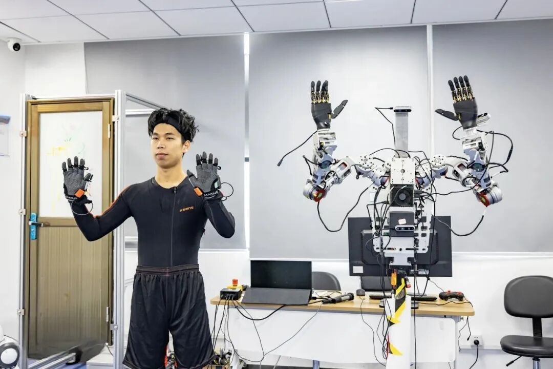 使用Xsens Humanoid Live&Pro更快地训练人形机器人，精准、实时的运动学，适用于远程操作、仿真和训练-CSDN博客