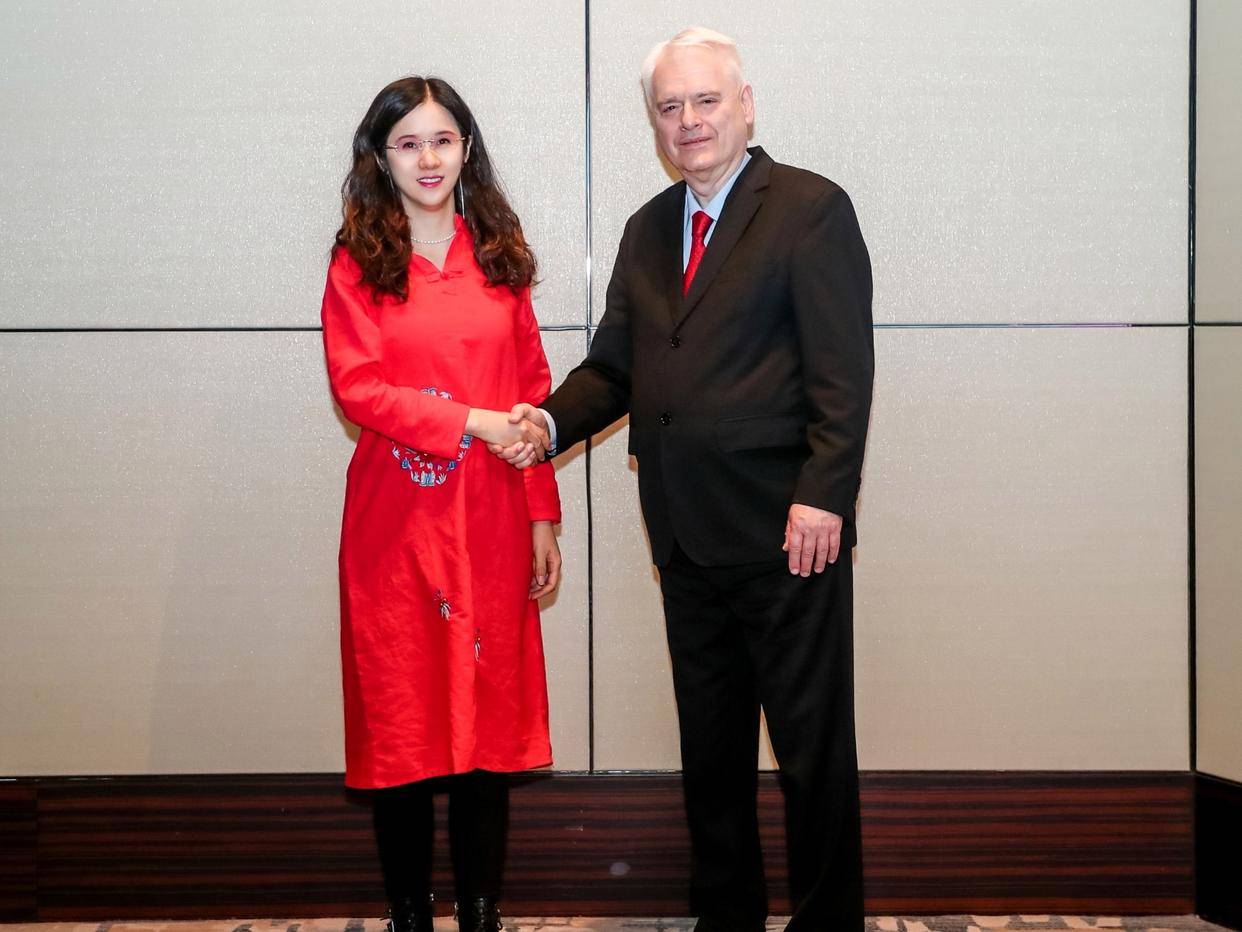 徐晓艺（中媒资源CEO）亮相中克欢迎晚宴，助力开启合作新篇-CSDN博客