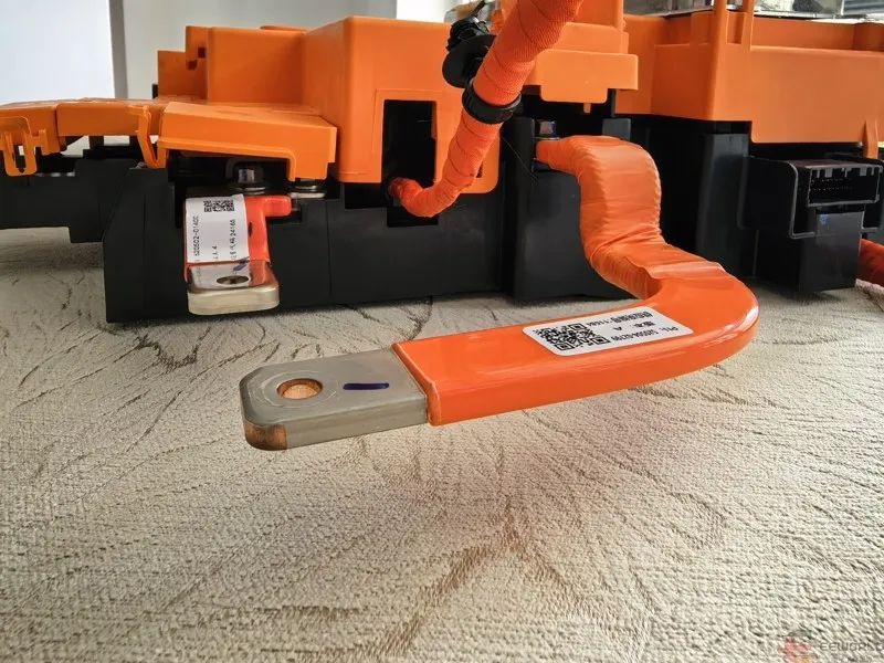 拆解小米SU7动力电池BMS：不出意料果然用了这些芯片-CSDN博客