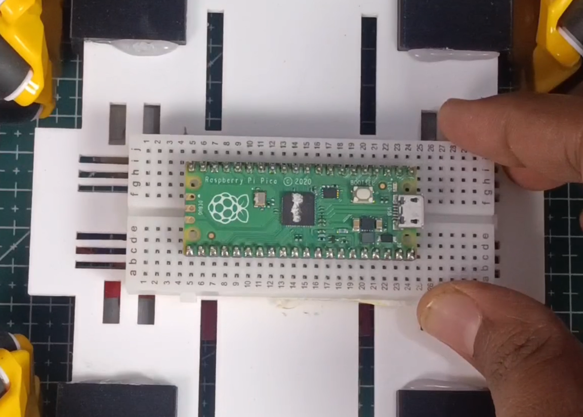 如何使用树莓派 Pico 制作一个目标追踪机器人车_raspberry pi pico驱动-CSDN博客