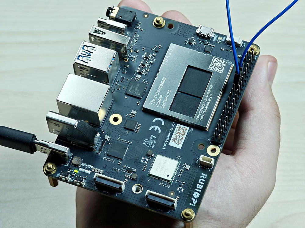 深入了解魔方派3的接口 （1）：GPIO与I2C_from periphery import gpio-CSDN博客