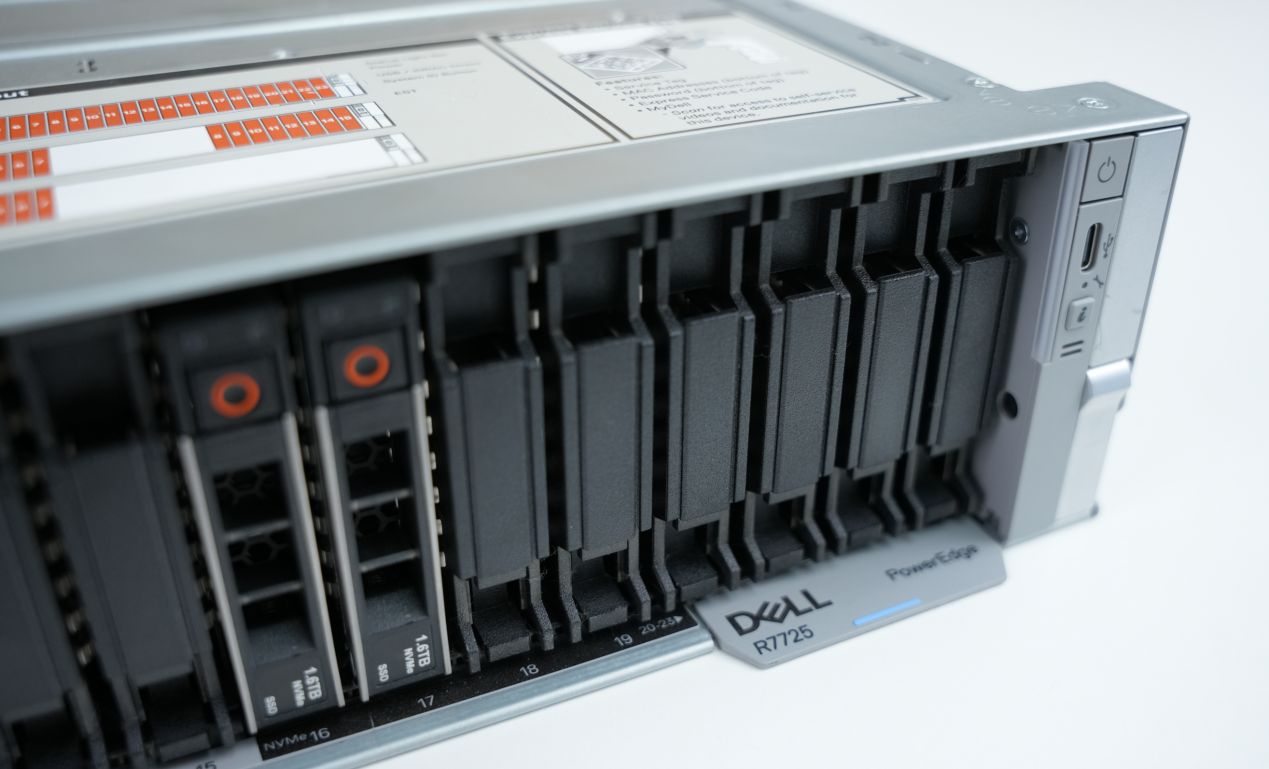 脱胎换骨，不只为性能 戴尔最新一代PowerEdge服务器 R7725 测试_dell poweredge r7625-CSDN博客