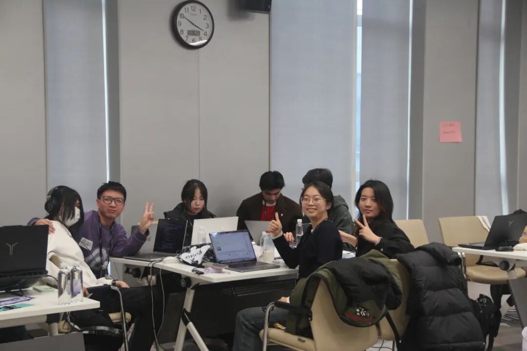 链动创新，共赴热爱！AtomGit 亮相 BoHack 2025 天津黑客松-CSDN博客